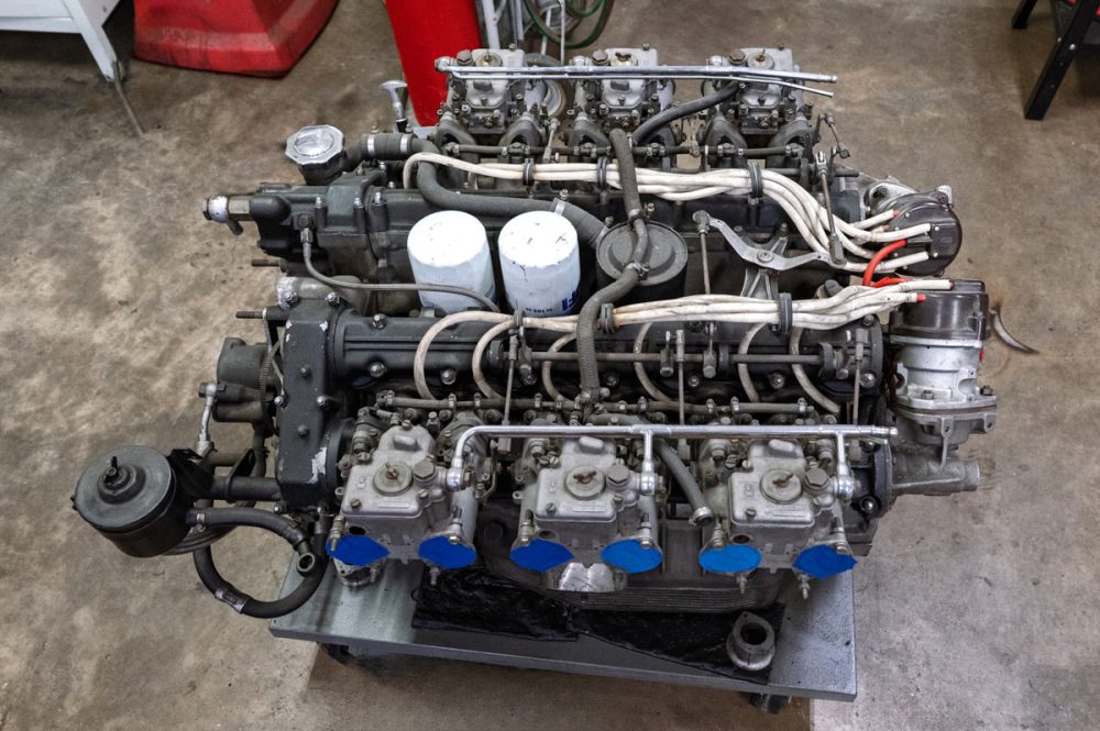 Ferrari 365 GTC 4 Engine - Team CJ